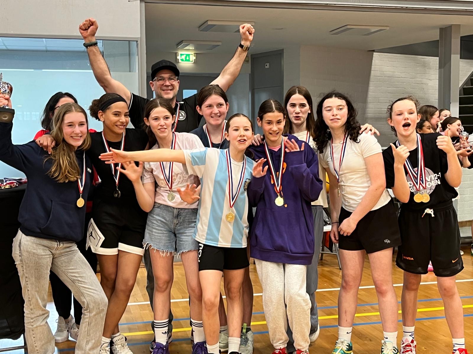 Apollo Basketball - Apollobasketball.nl